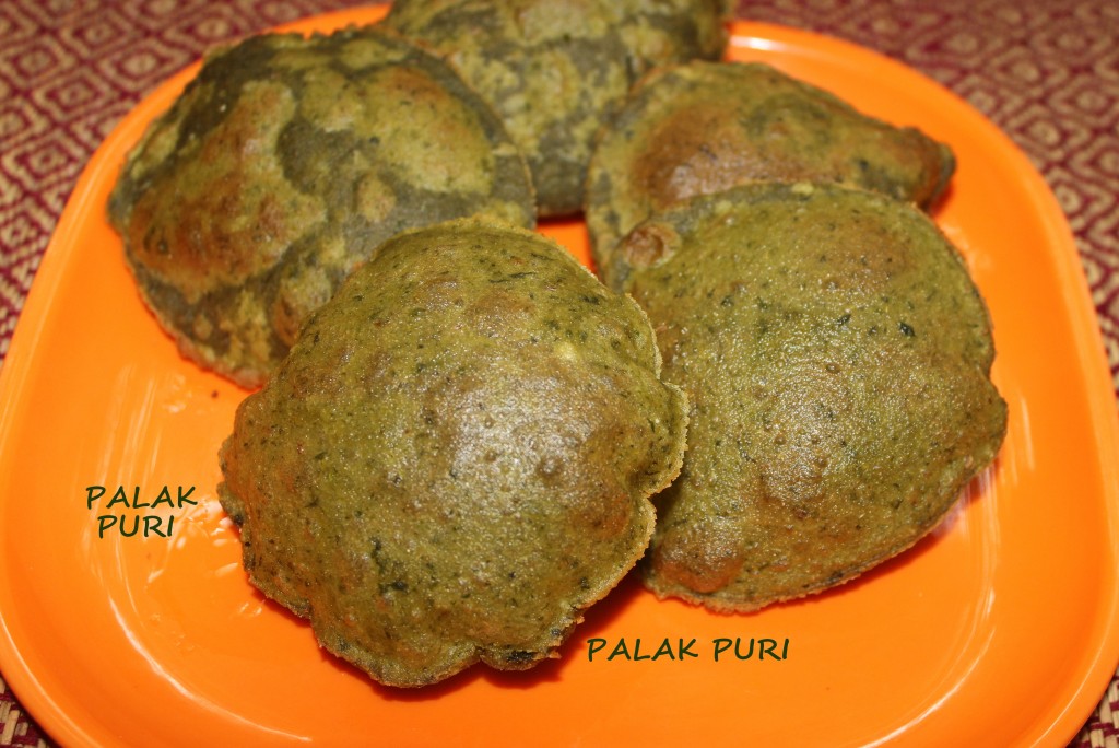 Palak puri/poori or spinach puri recipe – CHARUS CUISINE